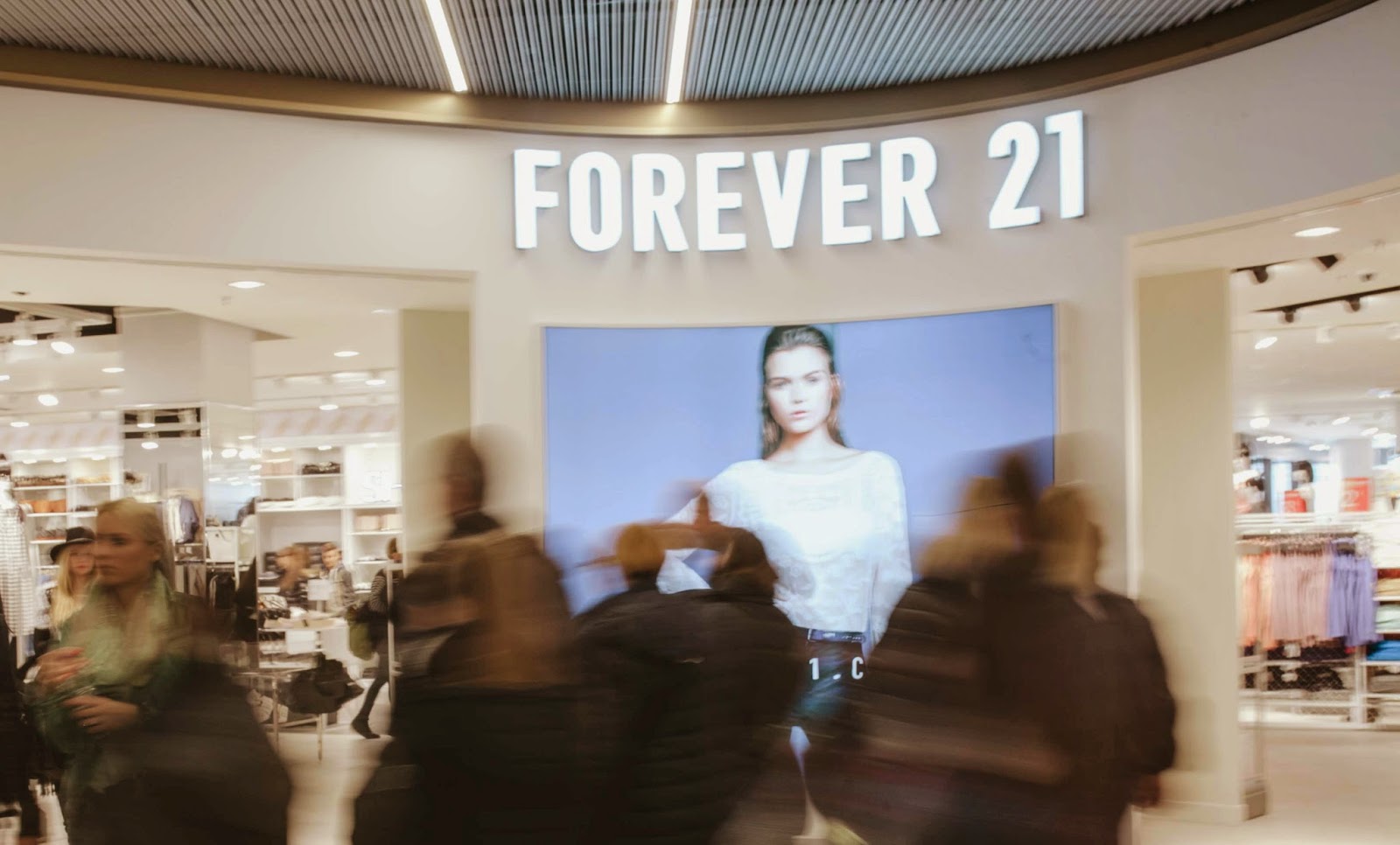 Forever21 Store Opening / Minto MG. • Fashiontwinstinct | By Su & Chris